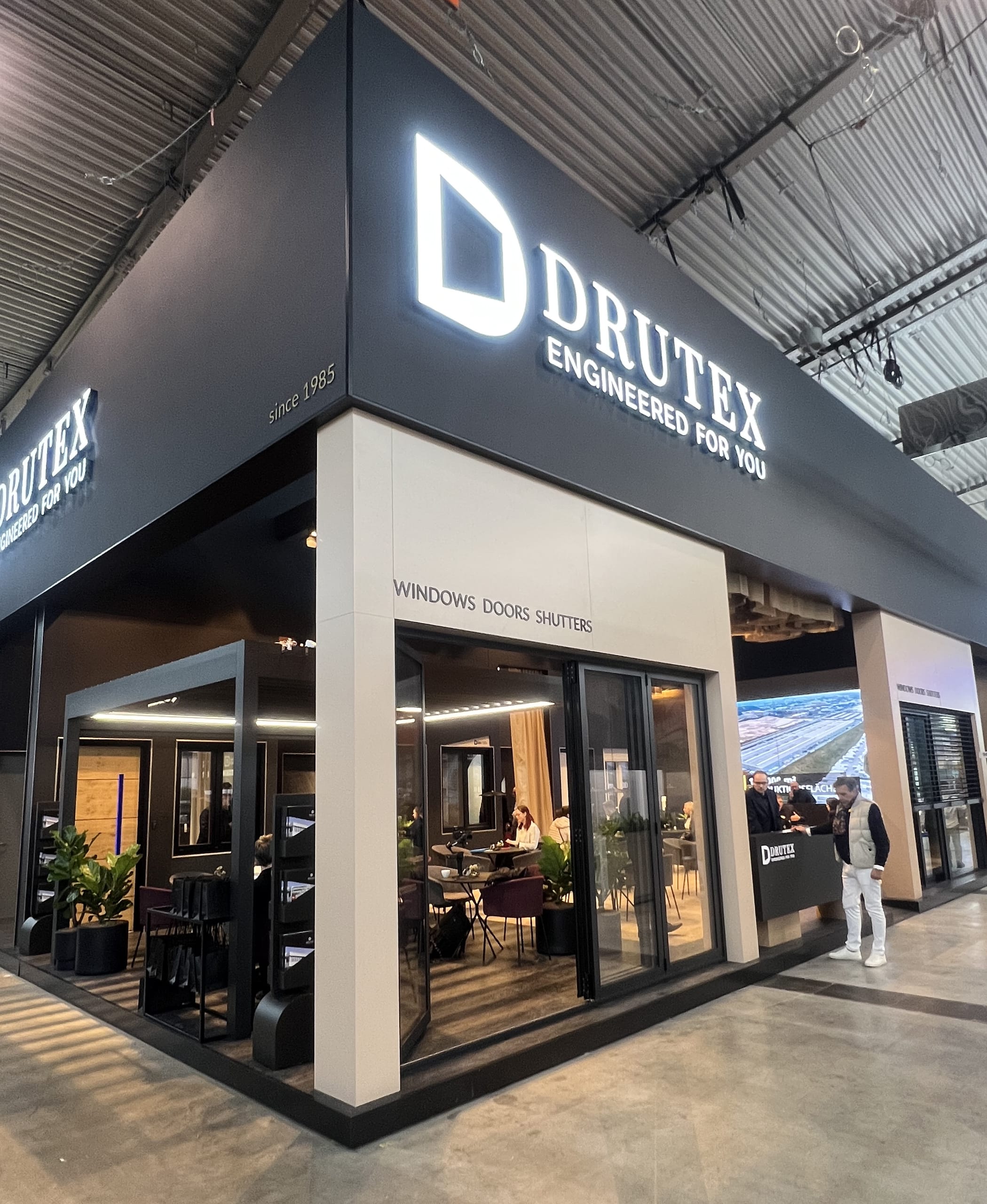 Drutex stellt Terrassenüberdachung vor - sicht & sonnenschutz